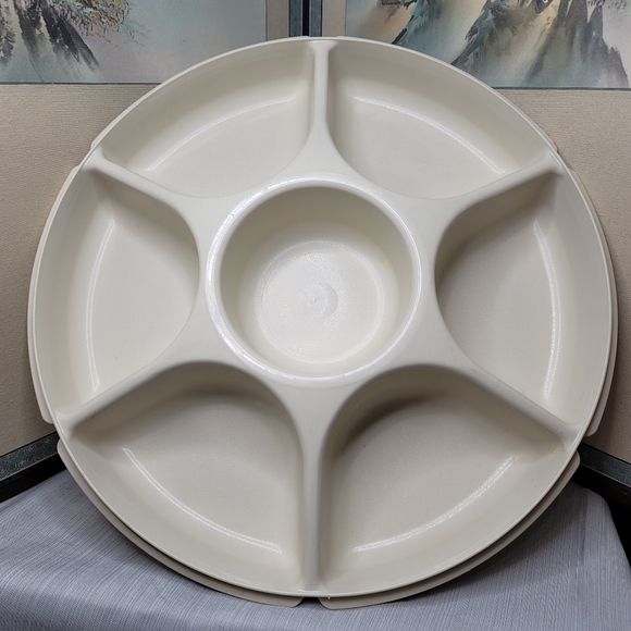 Tupperware | Kitchen | Vtg Tupperware Divided Serving Tray 6652 292 ...